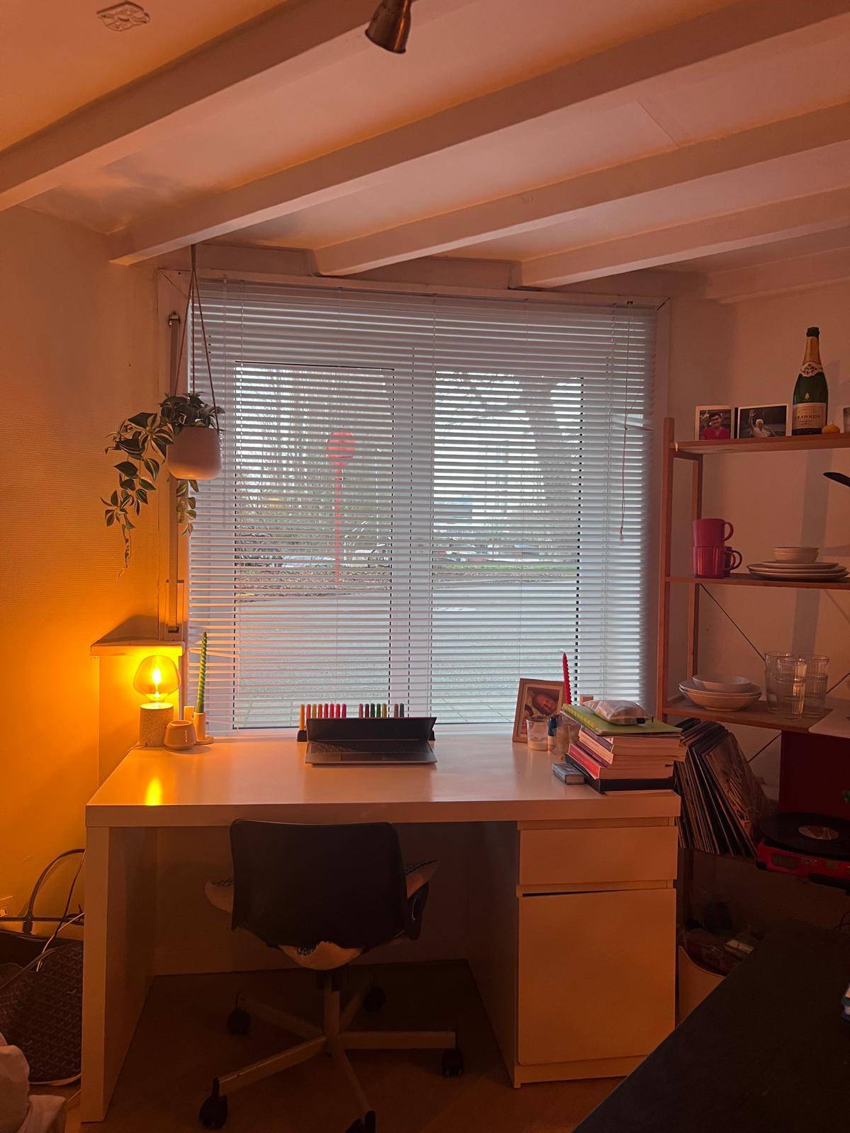 Kot Gent - Studio de 18 m2 situé Maria Van Boergondiëstraat de € 670 ...